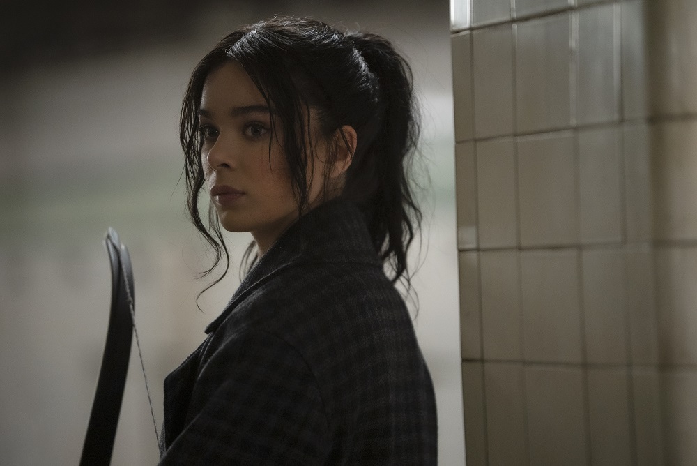 HAWKEYE Stills Put The Spotlight On The MCU's New Archer: Hailee ...
