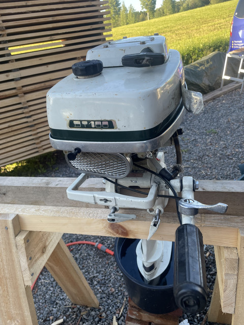 Gammel Suzuki DT100, hvordan stopper man den? Finnes det servicemanual ...