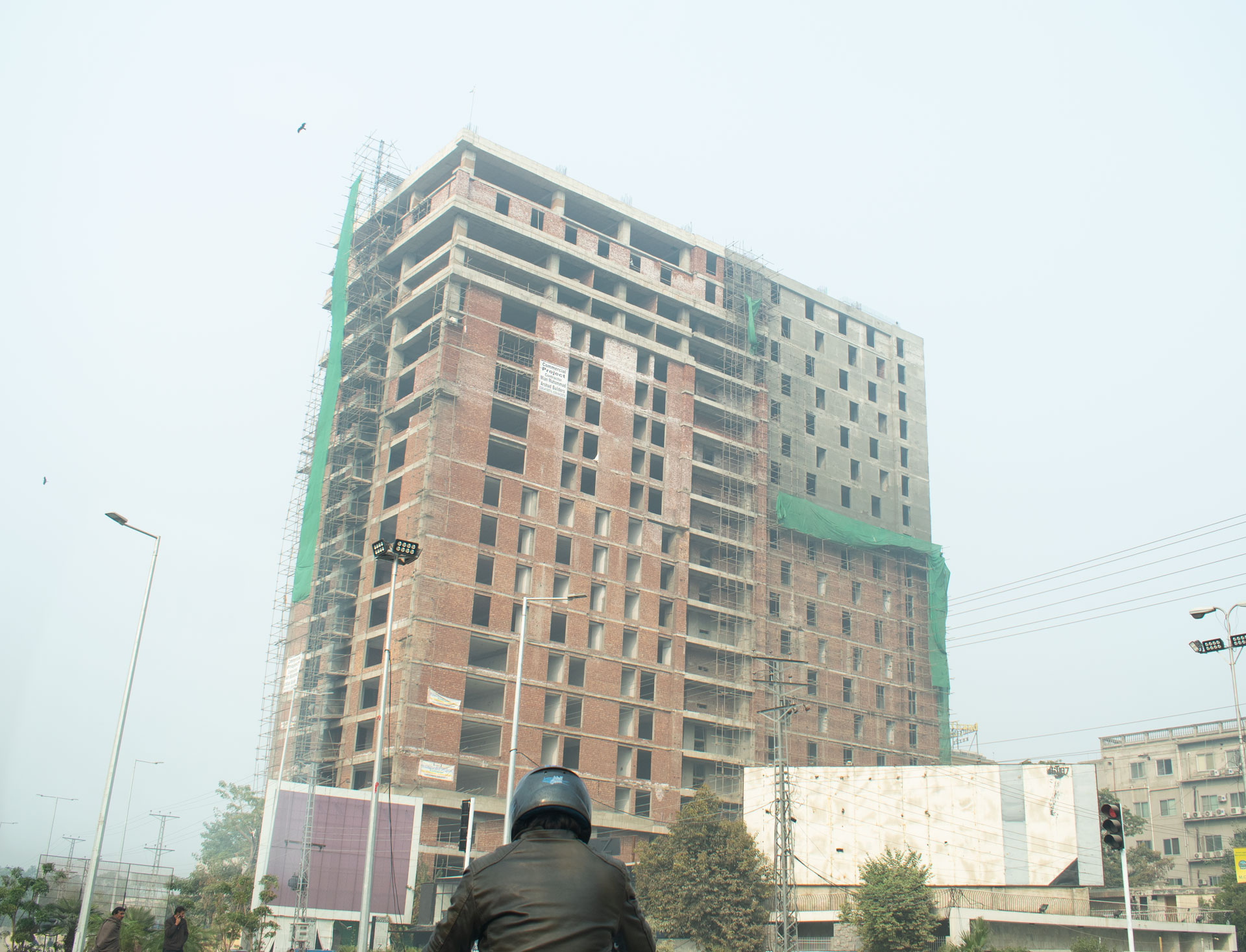 GULBERG | Al Hafeez Executive Tower | 21 Fl | Complete | Page 2 ...