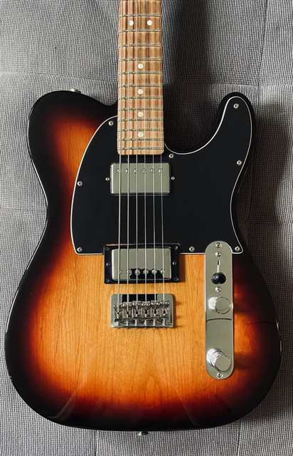 SOLD : Fender Player Telecaster HH - Sunburst - with custom Black and ...