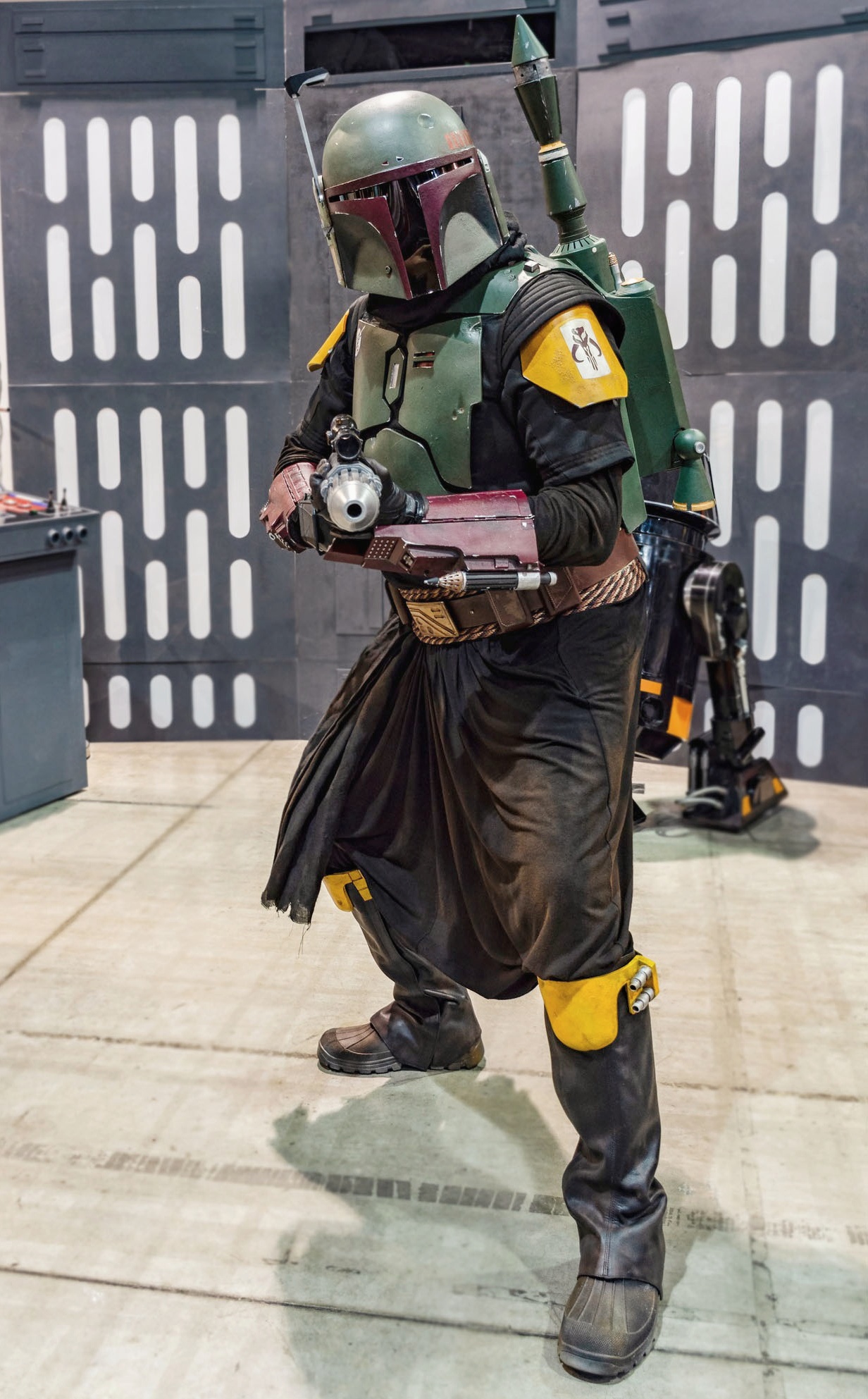 Pomah-zi-Roland-Comic-Con-2023-01 hosted at ImgBB — ImgBB
