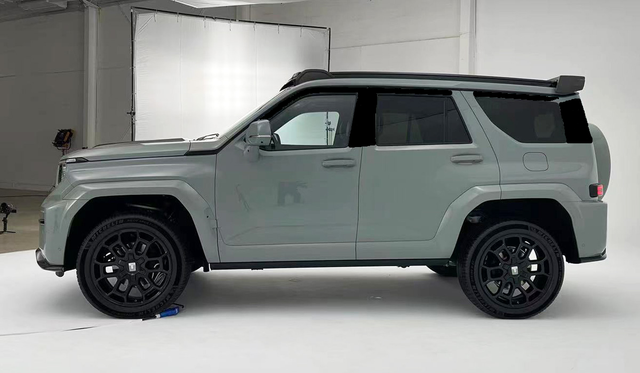 Серийный внедорожник Tank 700: V6 и новая платформа — Авторевю