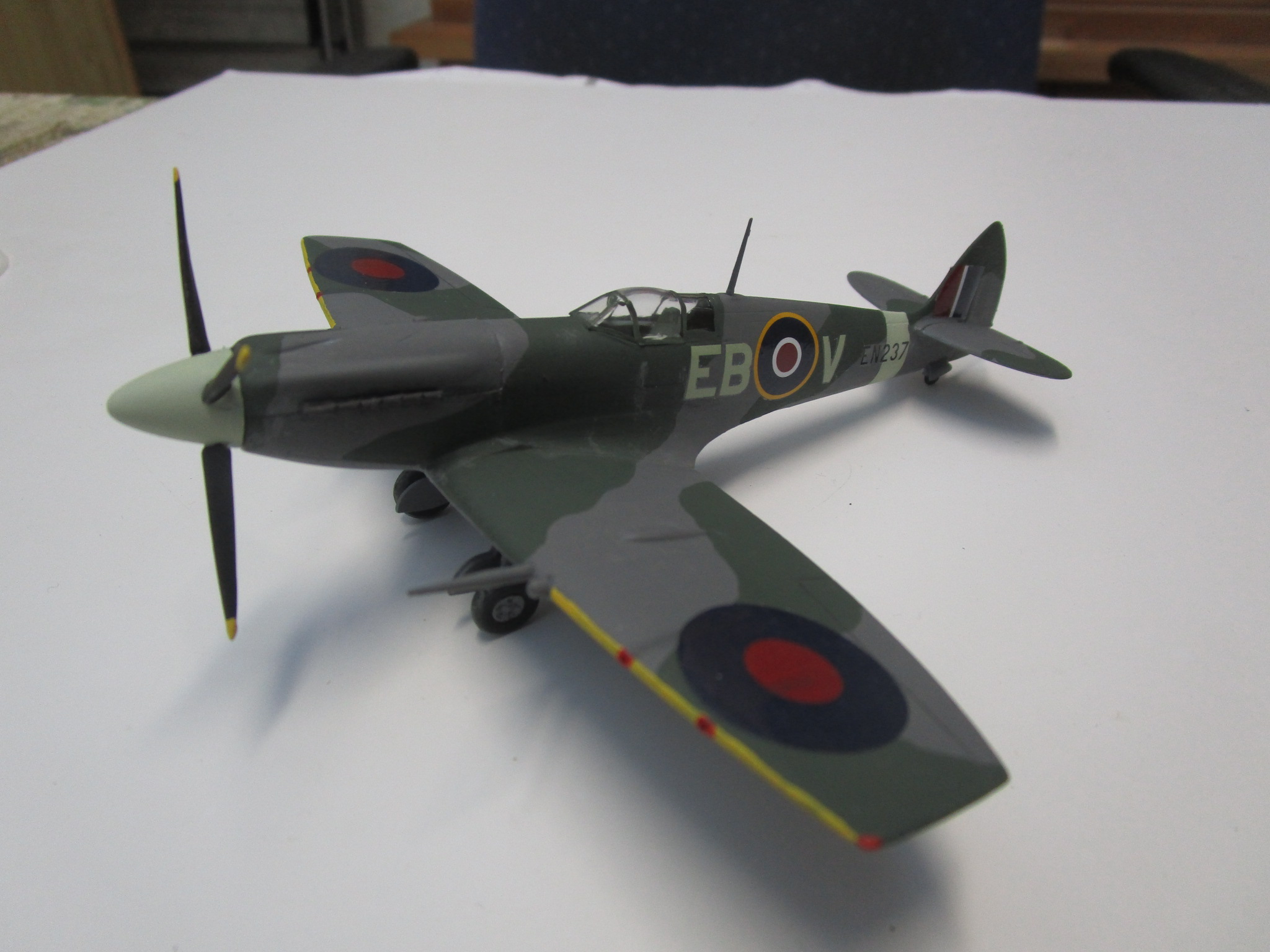 Last and 95th model for 2025. A Spitfire Mk XII. Kit Xtrakit ( Sword) 1 ...