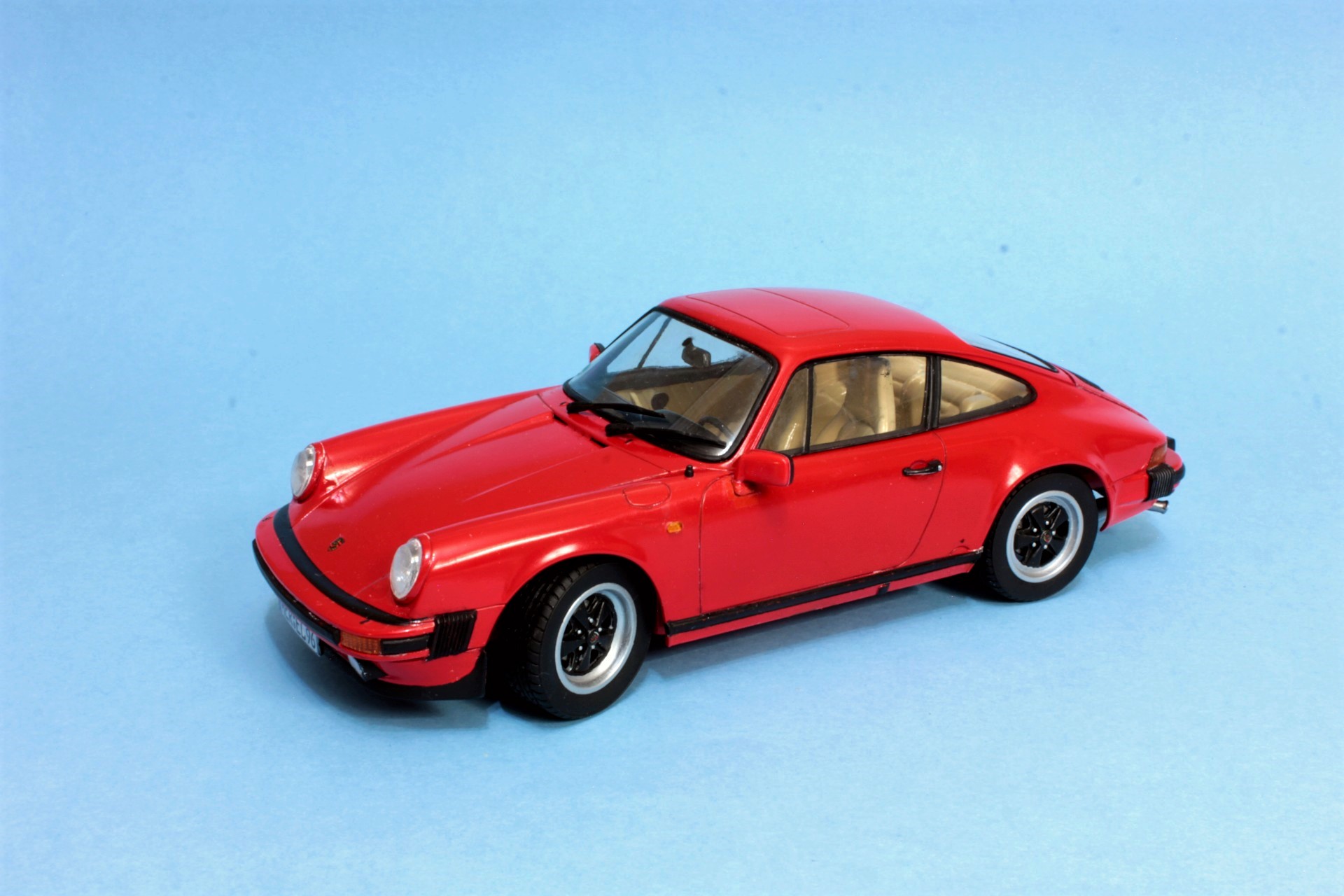 Revell Porsche 911 Carrera Coupé. 3.2 - Ready For Inspection - Vehicles ...