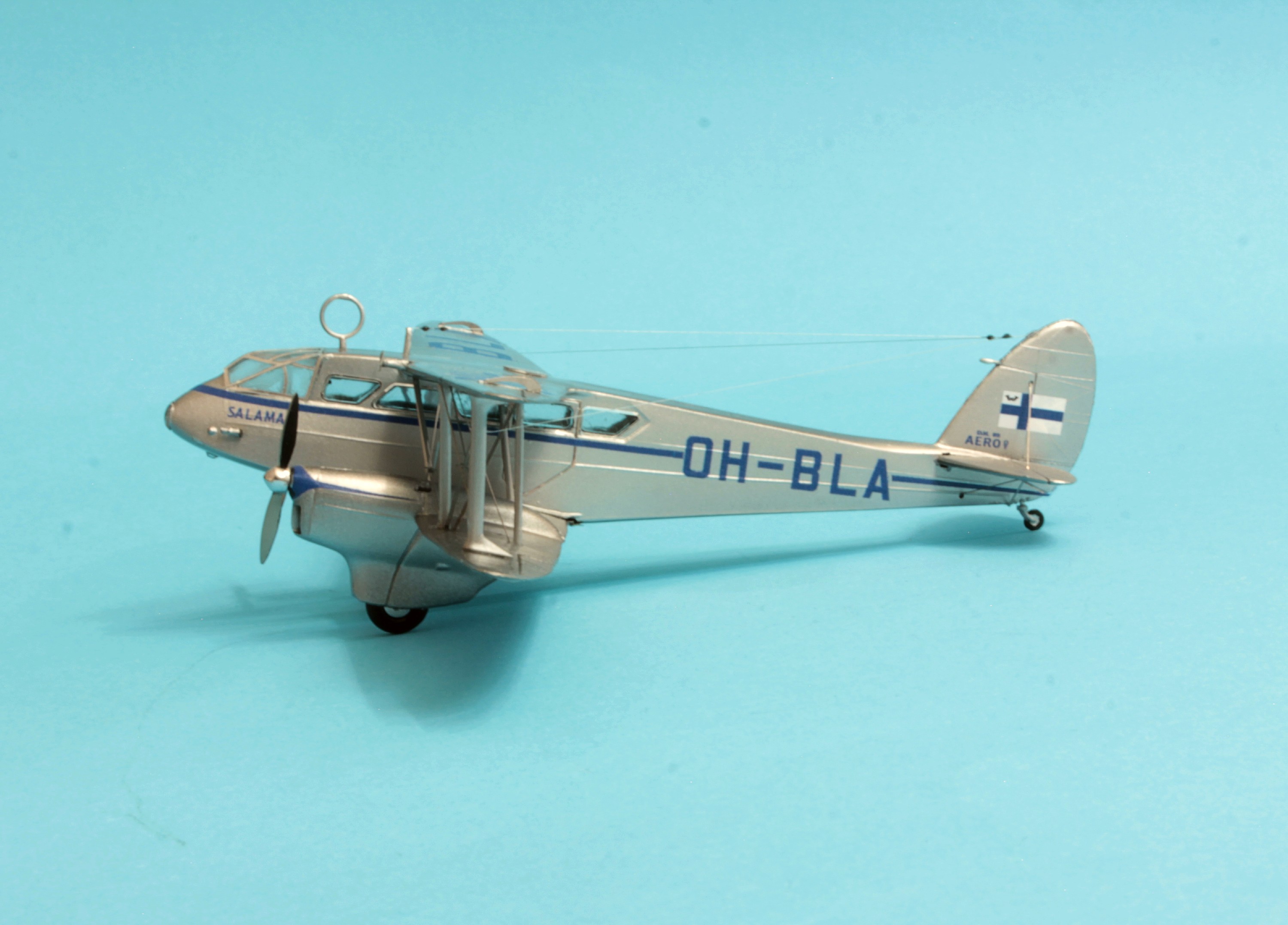 Tasman model's 1/72 scale Dragon Rapide DH.89 in Aero Oy's livery ...