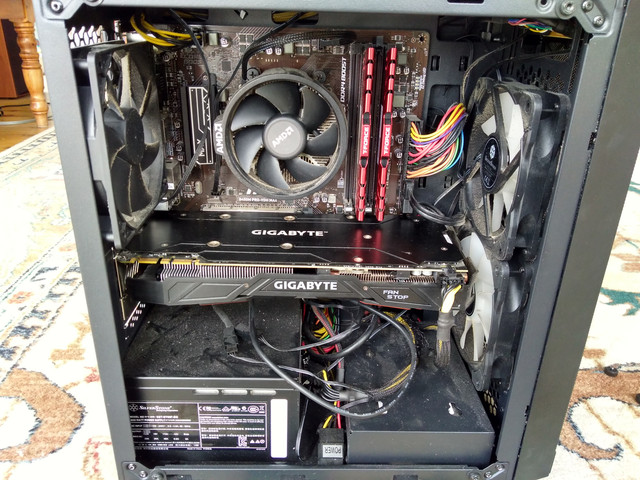 Whole computer inside hosted at ImgBB — ImgBB