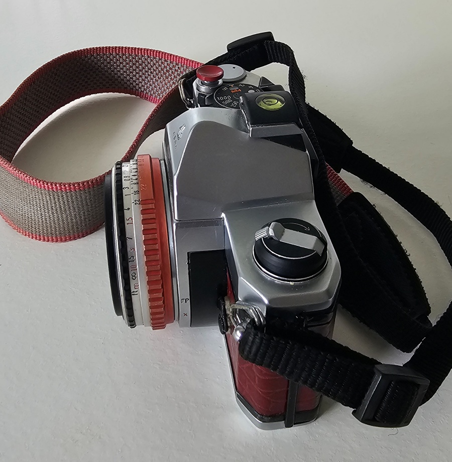 Pentax MX Siver and Red with silver and red SMC M40 2.8 - relisted ...