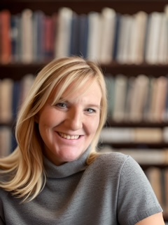 Lisa-Headshot hosted at ImgBB — ImgBB