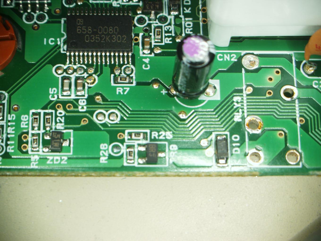 GD Electronics Engineers / Techs............who makes this IC ...