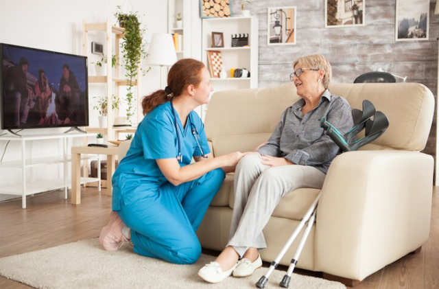 Things are Compulsory for a Perfect Senior Home Care - The Story Telers