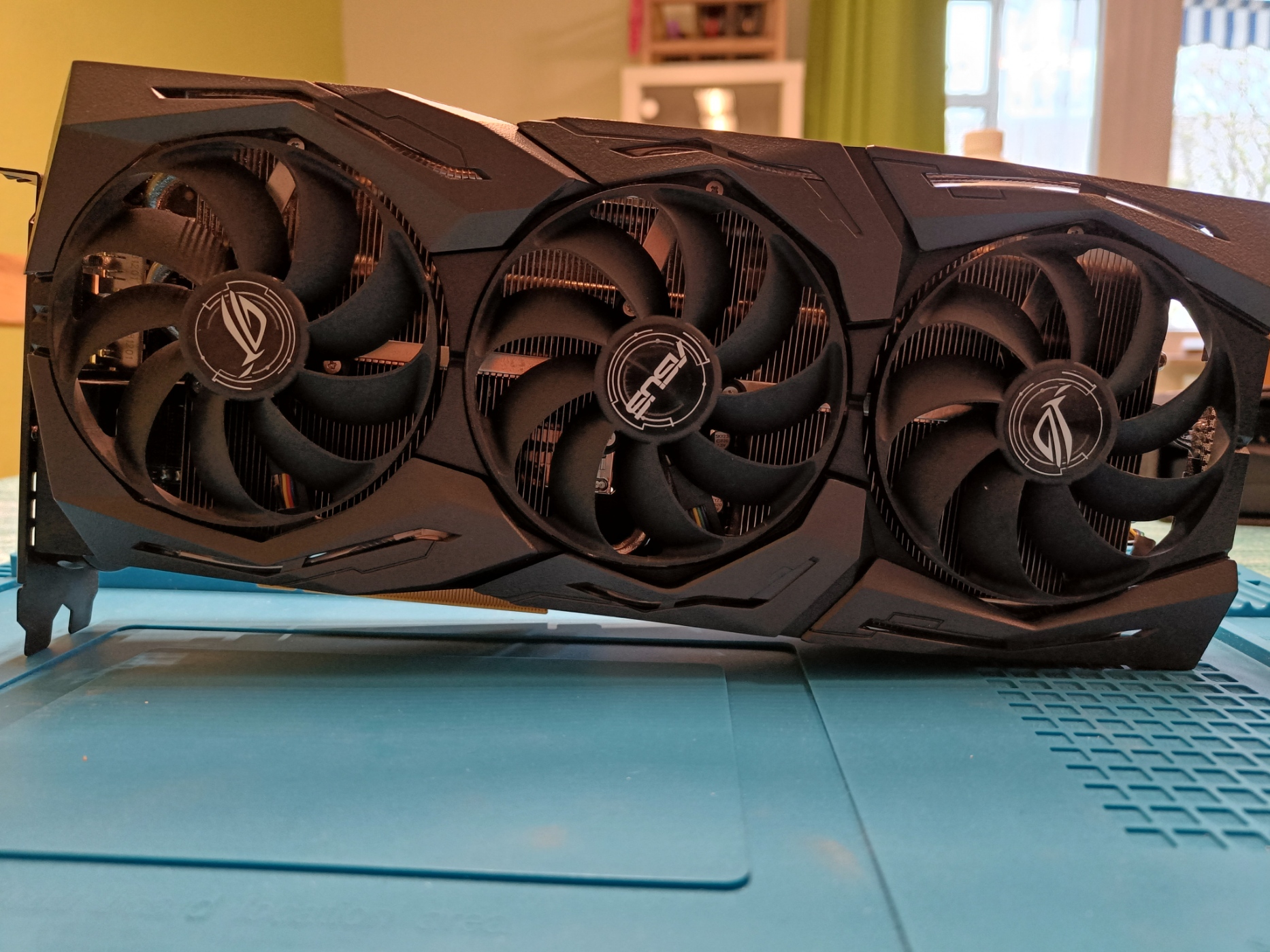 Asus-RTX-2080-2 hosted at ImgBB — ImgBB