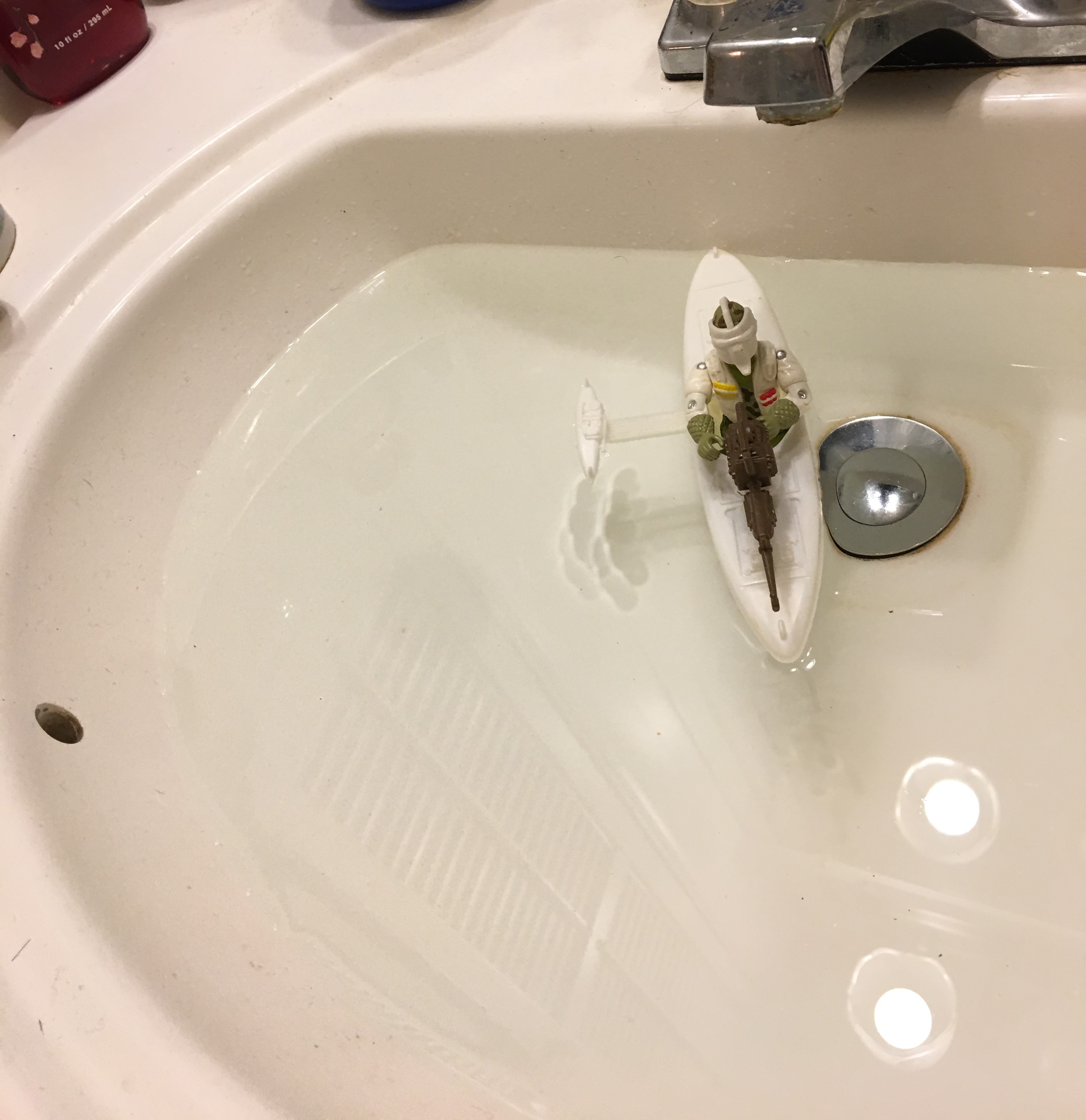 Stalker v2 (Tundra) really does float! - HissTank.com