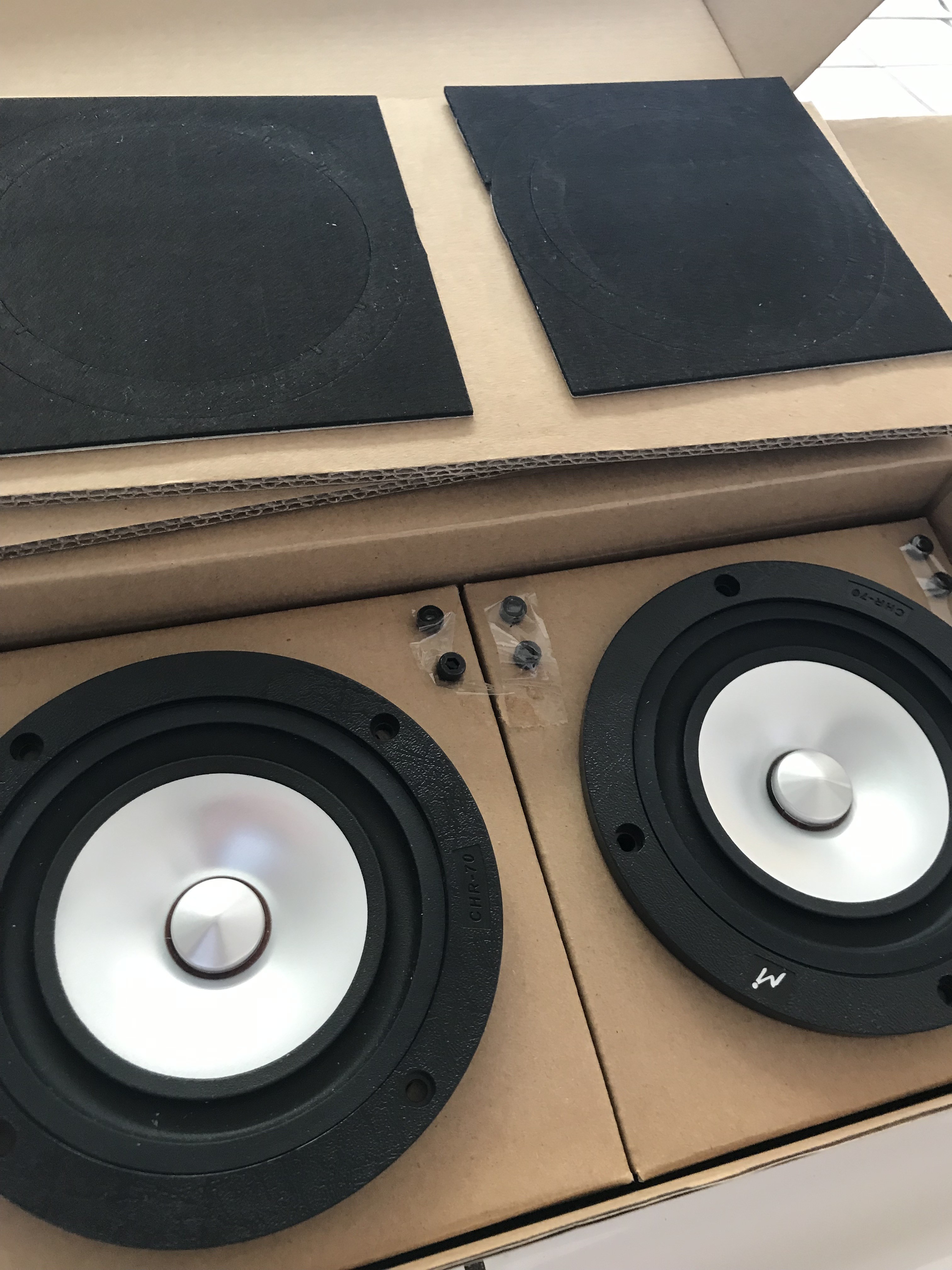 SEAS w17e002 single / Mark Audio "Pair" CHR70 4" fullrange | diyAudio