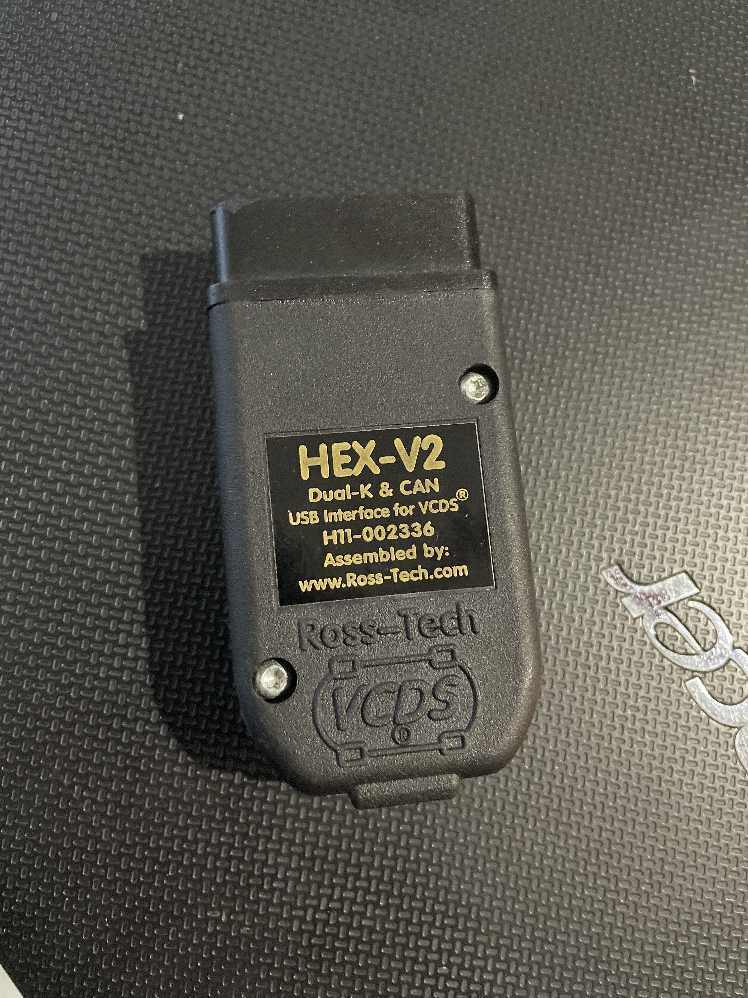 Hex-v2 found in test, than says must be connected to usb try replug it ...