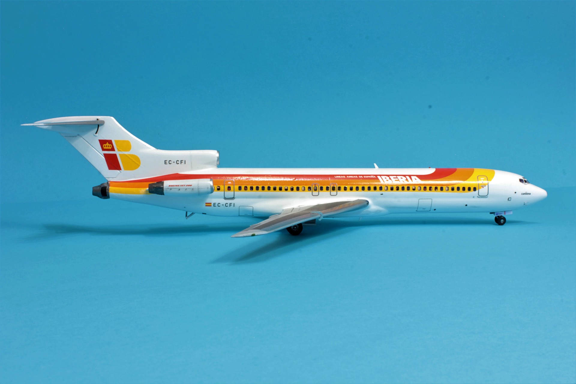 Airfix 1/144 scale Boeing 727-256 in Iberia's livery - Ready for ...