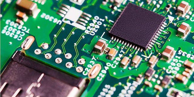 How to Choose the Right Component for Your PCB Project - Let The Focus
