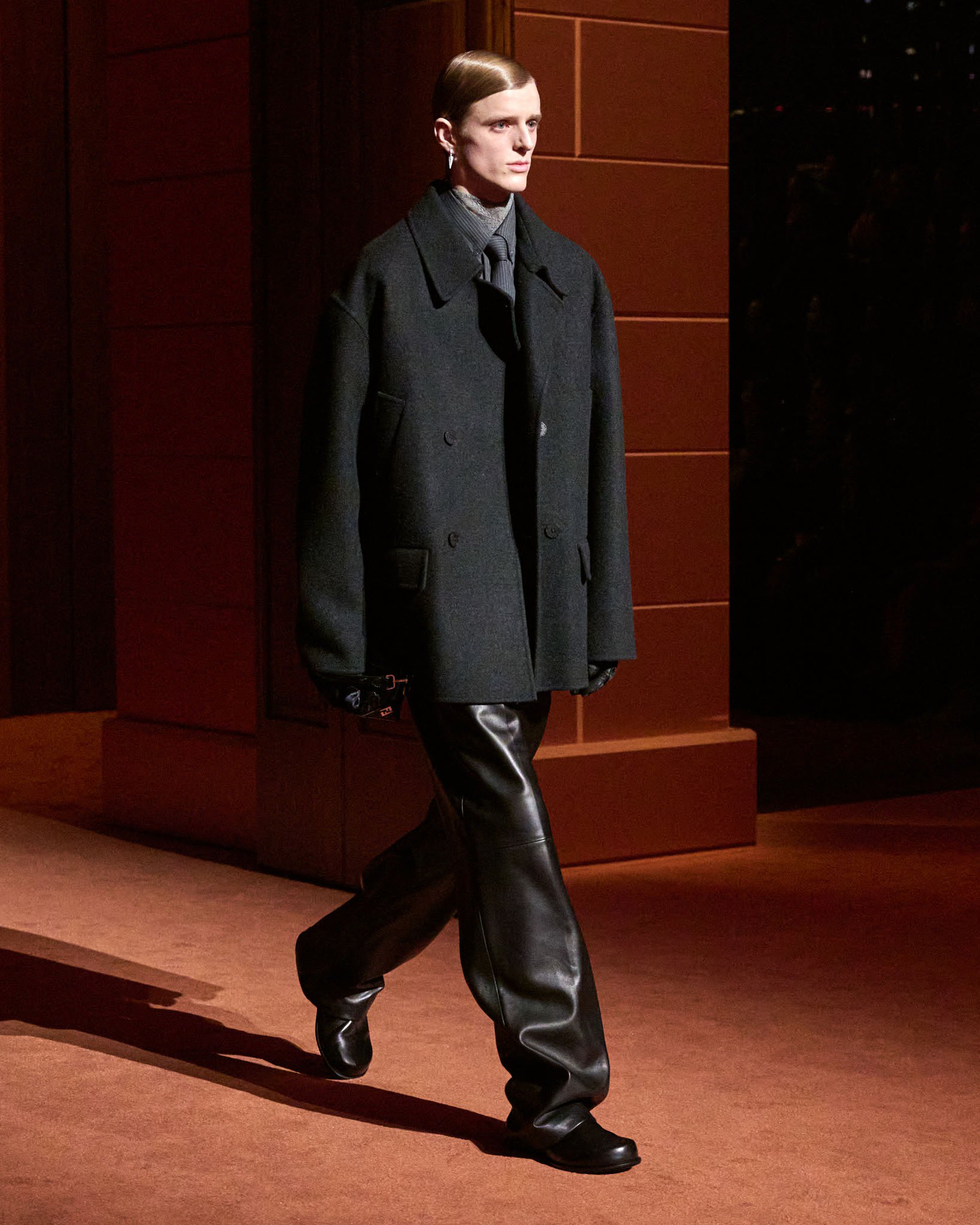 Fendi FW25, la sfilata per i 100 anni della maison - Wondernet Magazine