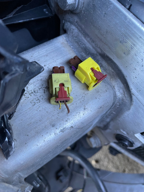 Resolved - Pedestrian Protection Crash Sensor 2; Driver Side - Signal ...