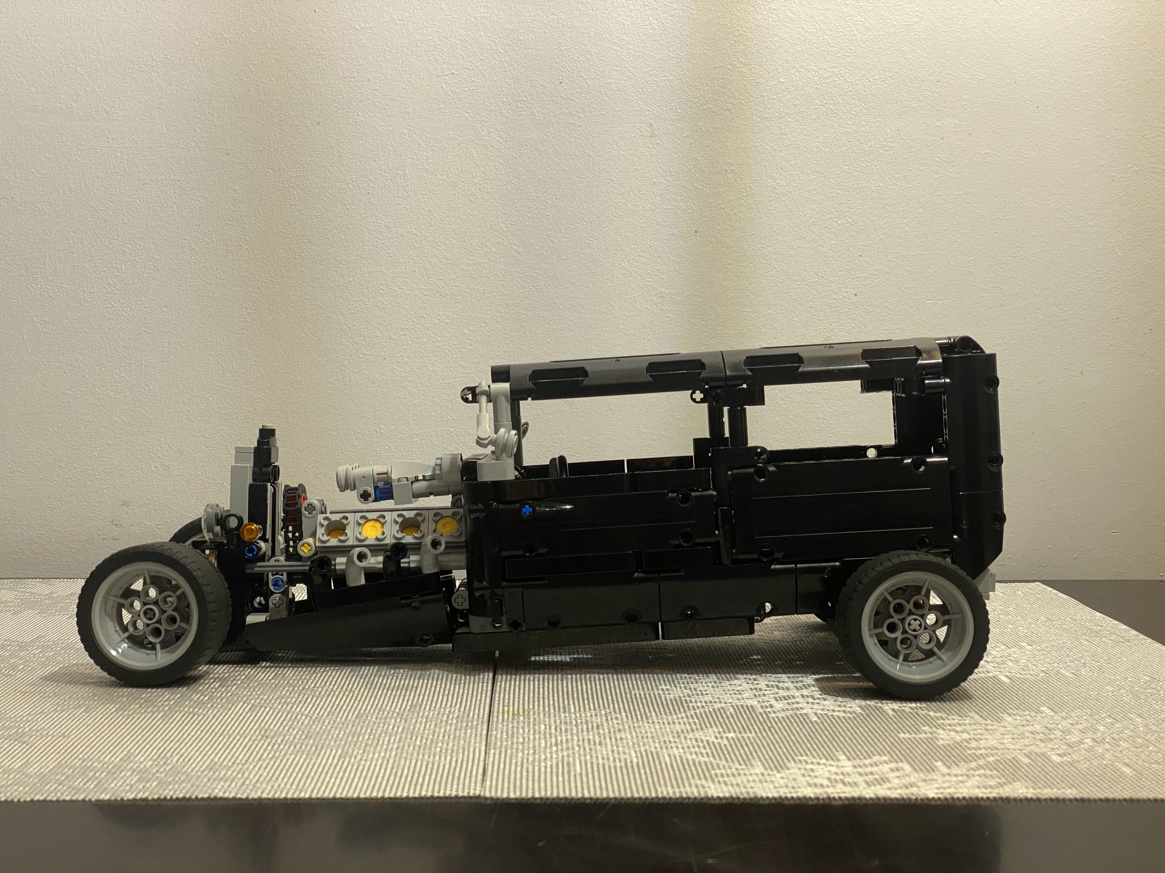 LEGO MOC Ford Model A Tudor Hotrod by Ollugram | Rebrickable - Build ...
