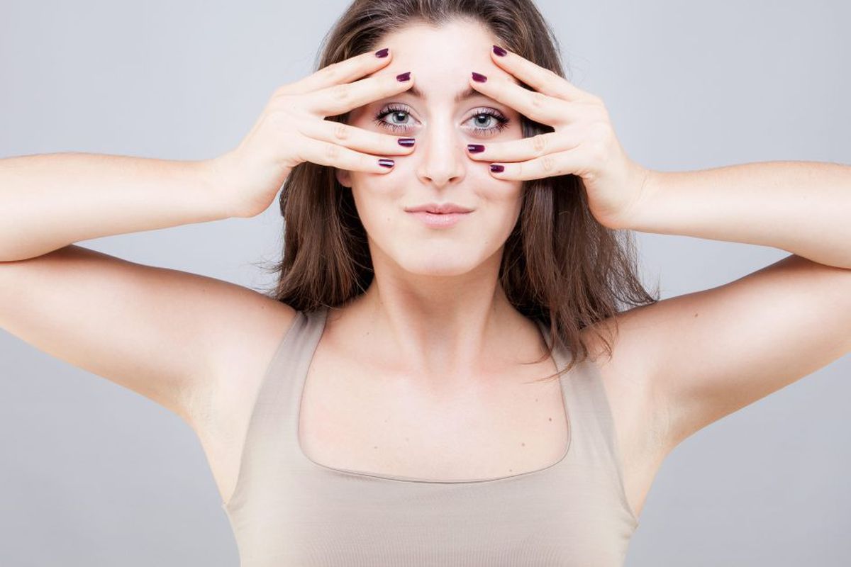 An Overview to the Face Training with Nintendo DS Yoga - Andrea Echeverri