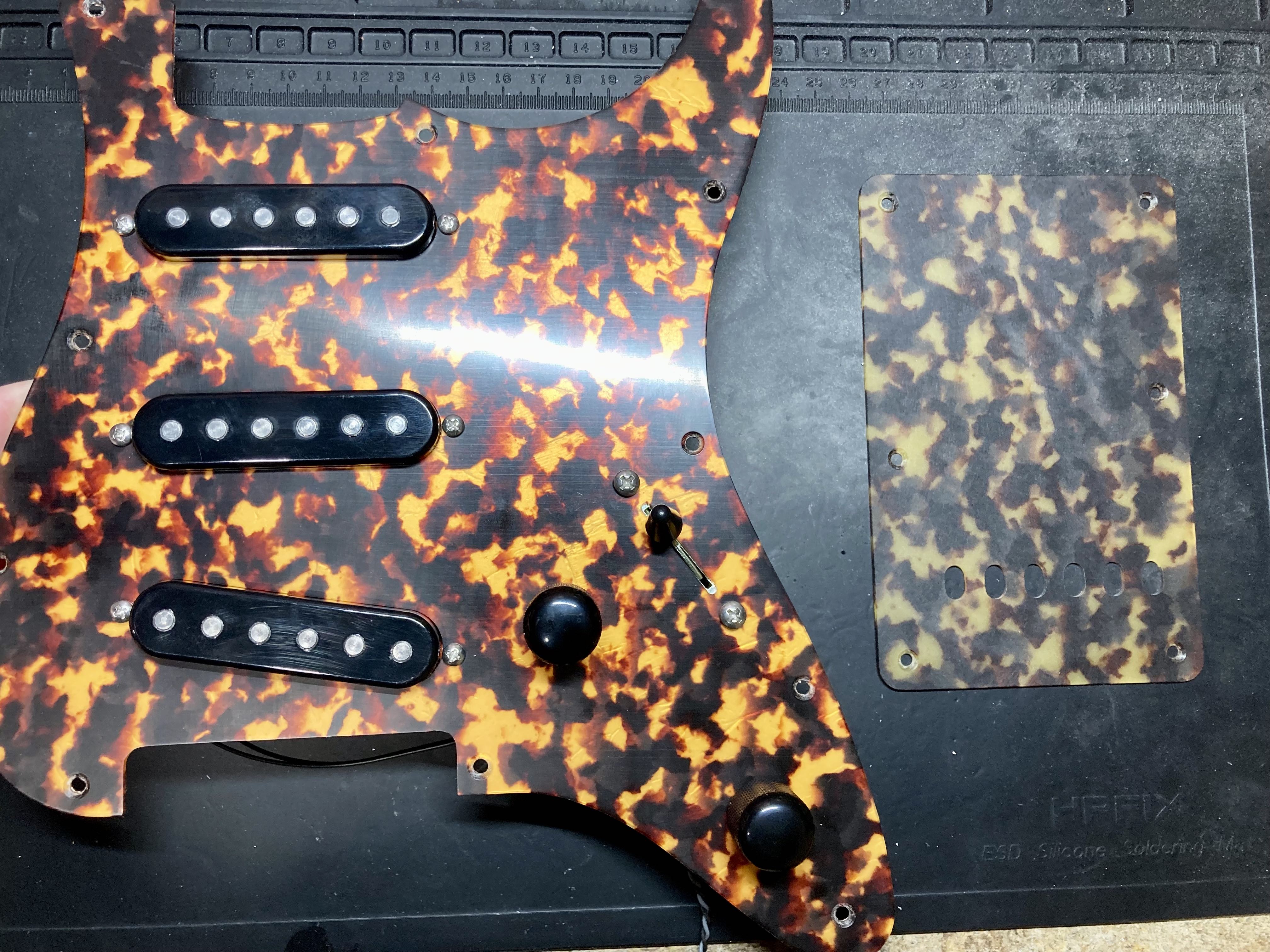 Celluloid 'Yellow Tortoise' PG Material | Unofficial Warmoth Forum