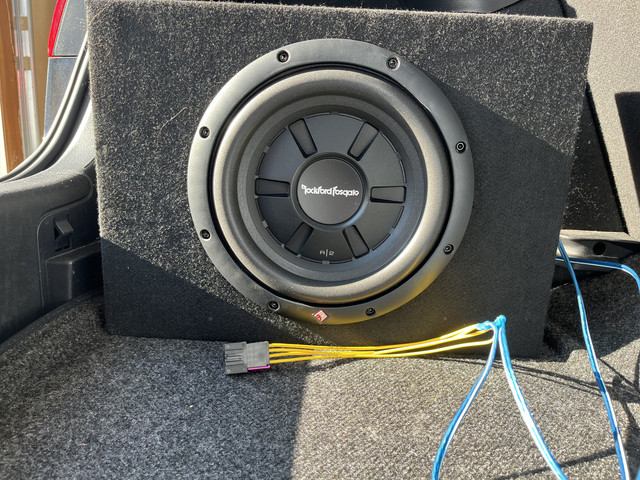 Fender Audio custom 10" subwoofer with plug and play harness | VW ...